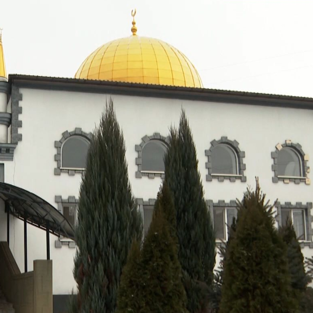 Muslims in eastern Ukraine hope for peace