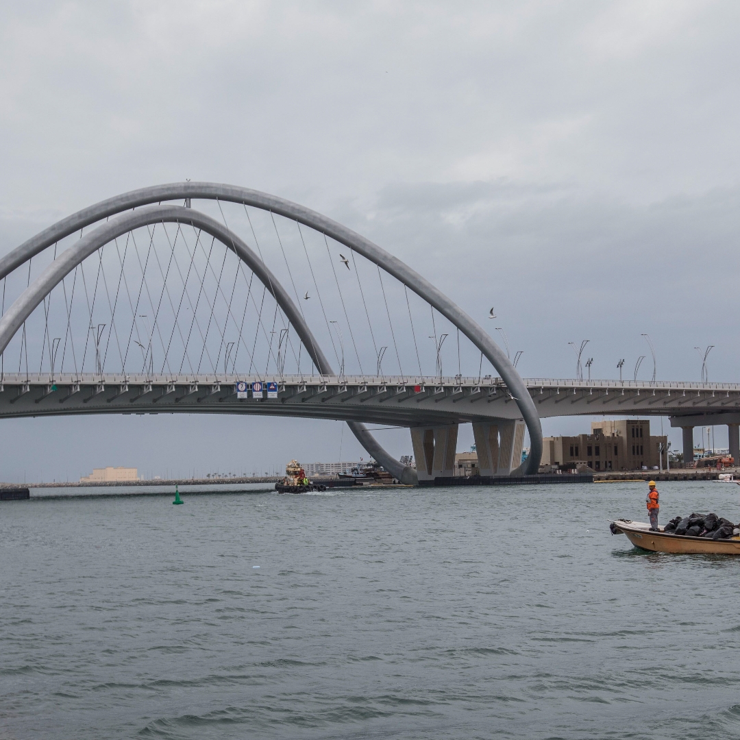 Watch this beautiful time-lapse of Dubai's Infinity Bridge