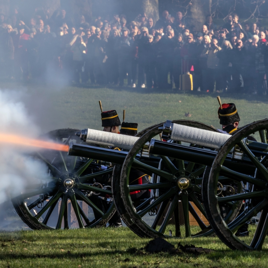 Gun salute marks Queen Elizabeth's platinum jubilee