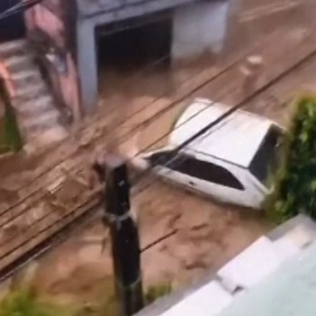 The dramatic moment heavy rain caused a mudslide in Brazil