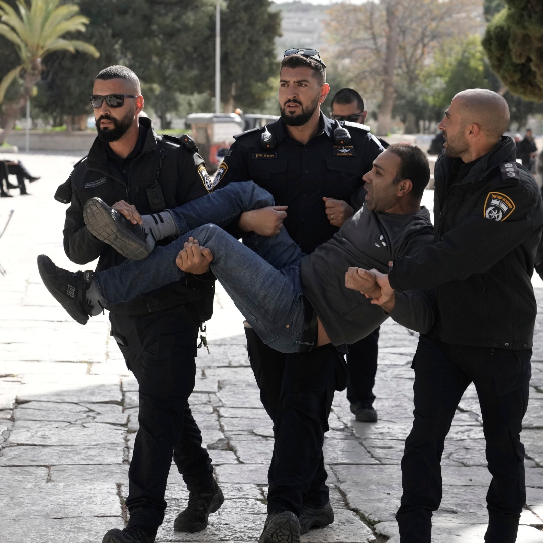 Israeli police attack worshippers in Jerusalem’s Al Aqsa Mosque