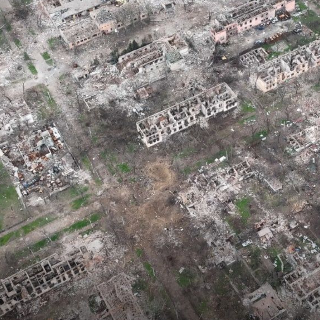 Aerial footage shows scale of destruction in Mariupol