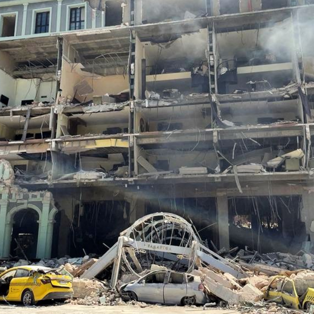 Huge explosion devastates historic Cuban hotel