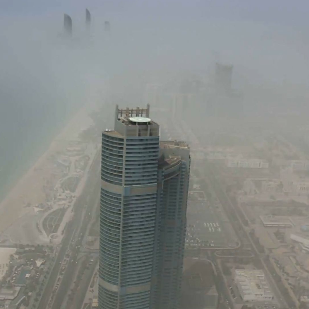 Watch as sandstorm covers Abu Dhabi