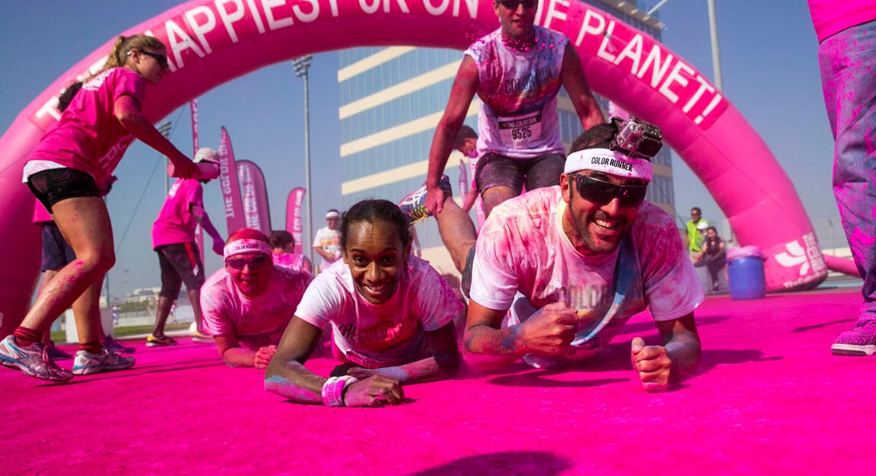 Video: Abu Dhabi colour run 2014