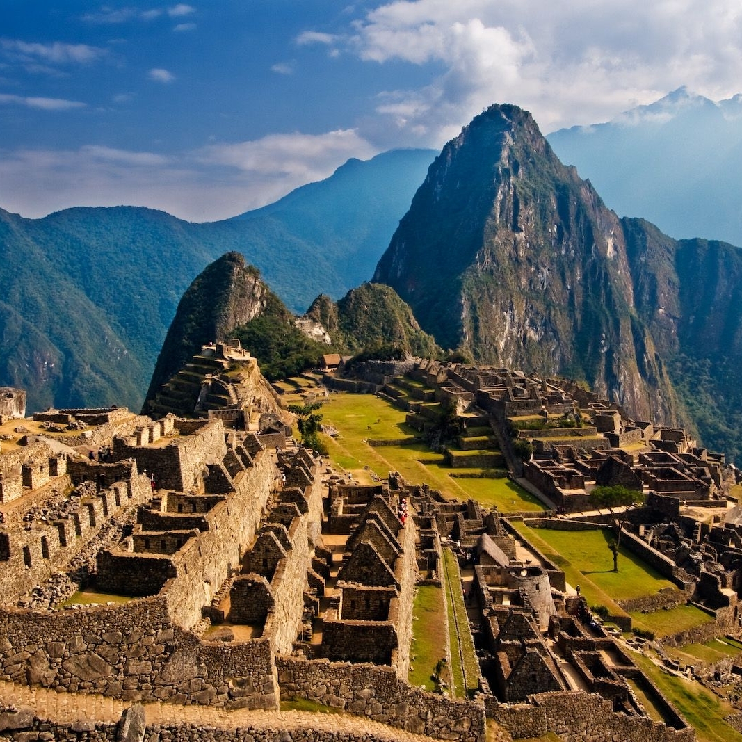 Wildfire threatens Machu Picchu heritage site
