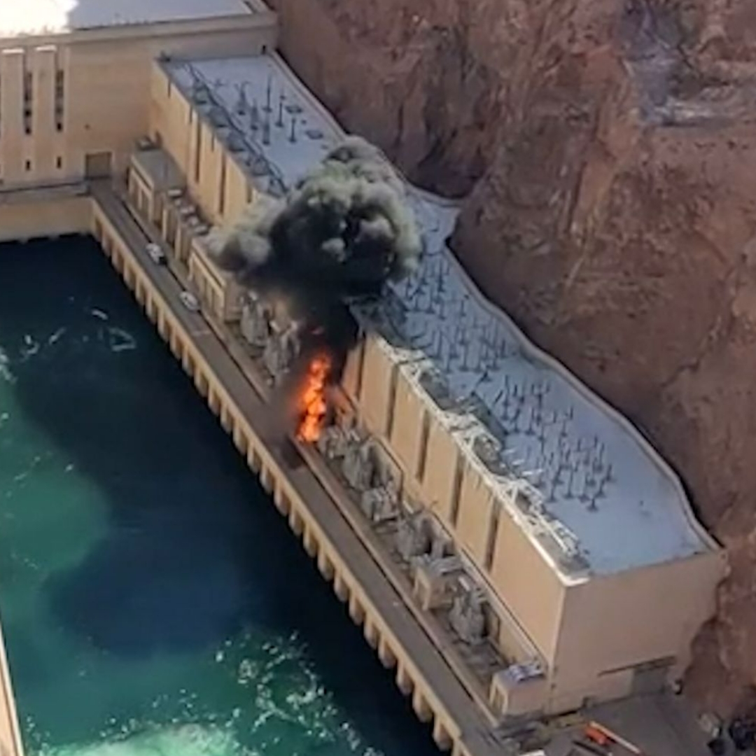 Explosion rocks America's Hoover Dam