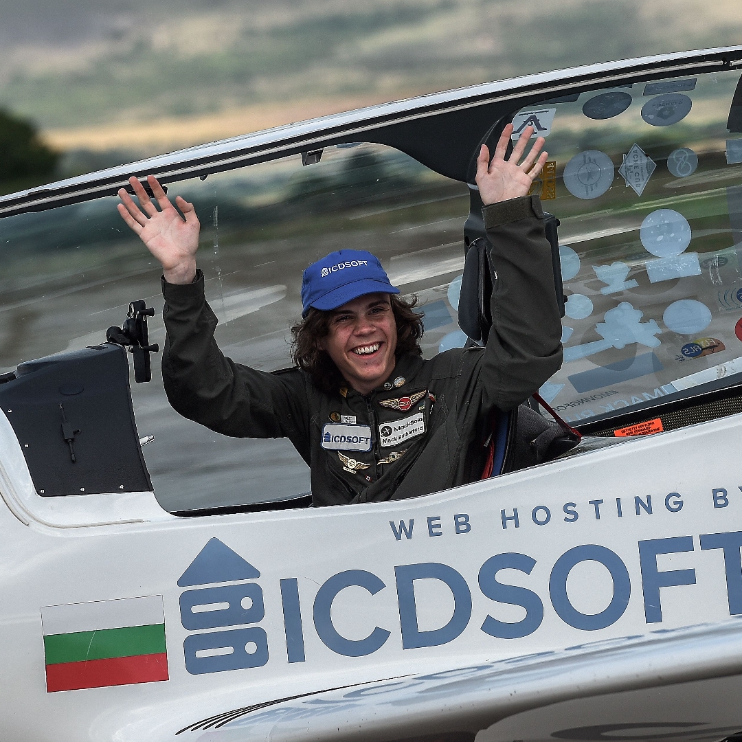 Teen pilot breaks sister's record on round-the-world flight