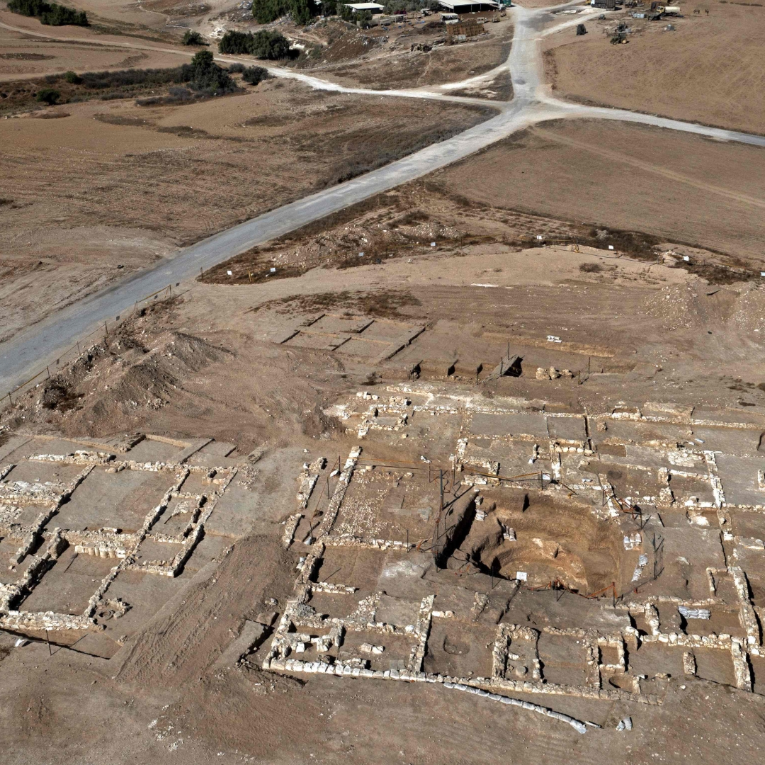 Israel unveils 1,200-year-old desert mansion