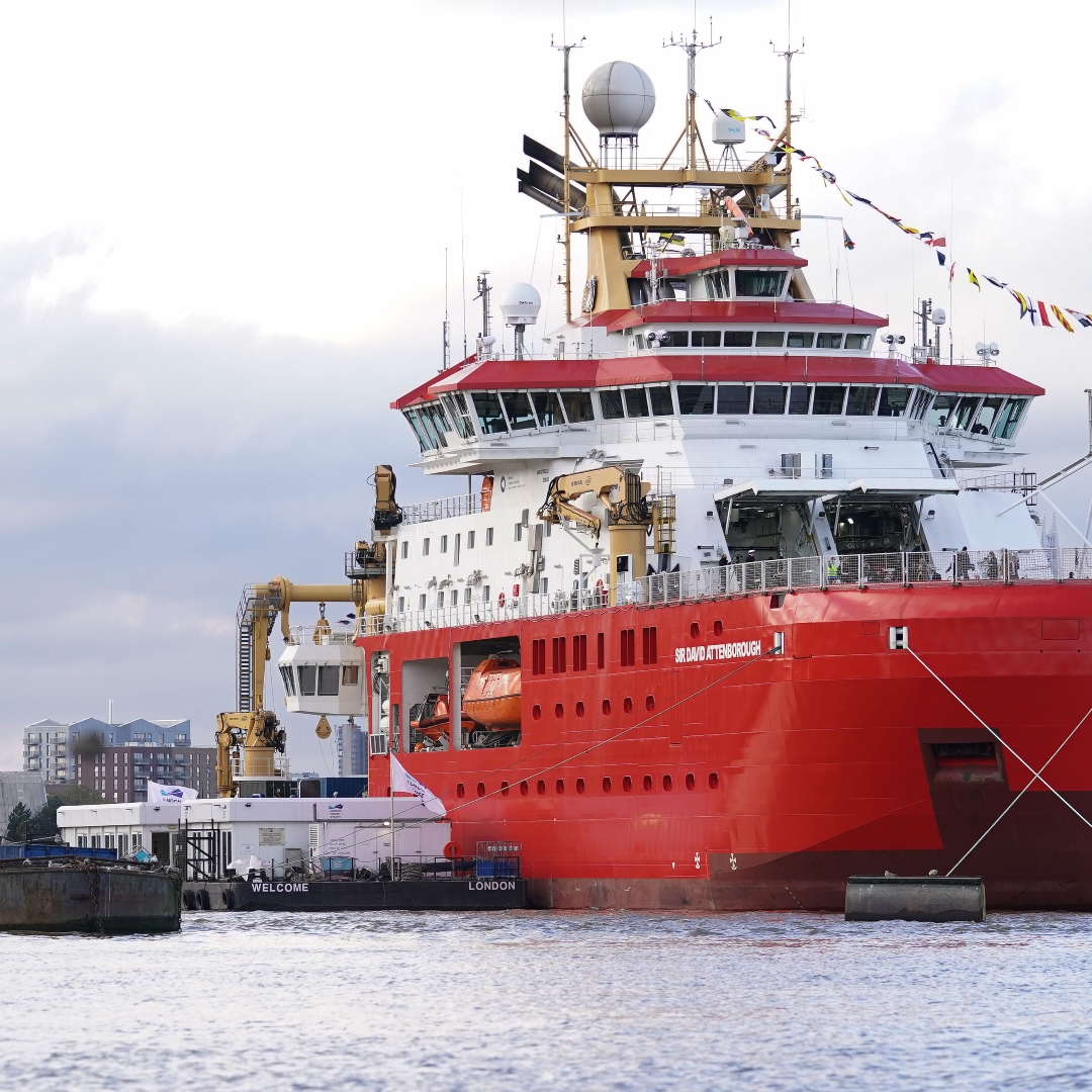 'RRS Sir David Attenborough' arrives in London ahead of Cop26