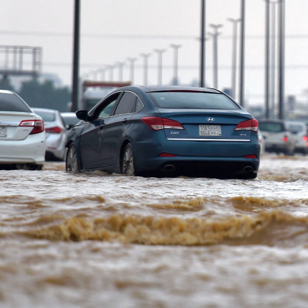 Flooded Jeddah records 15 times average annual rainfall in six hours
