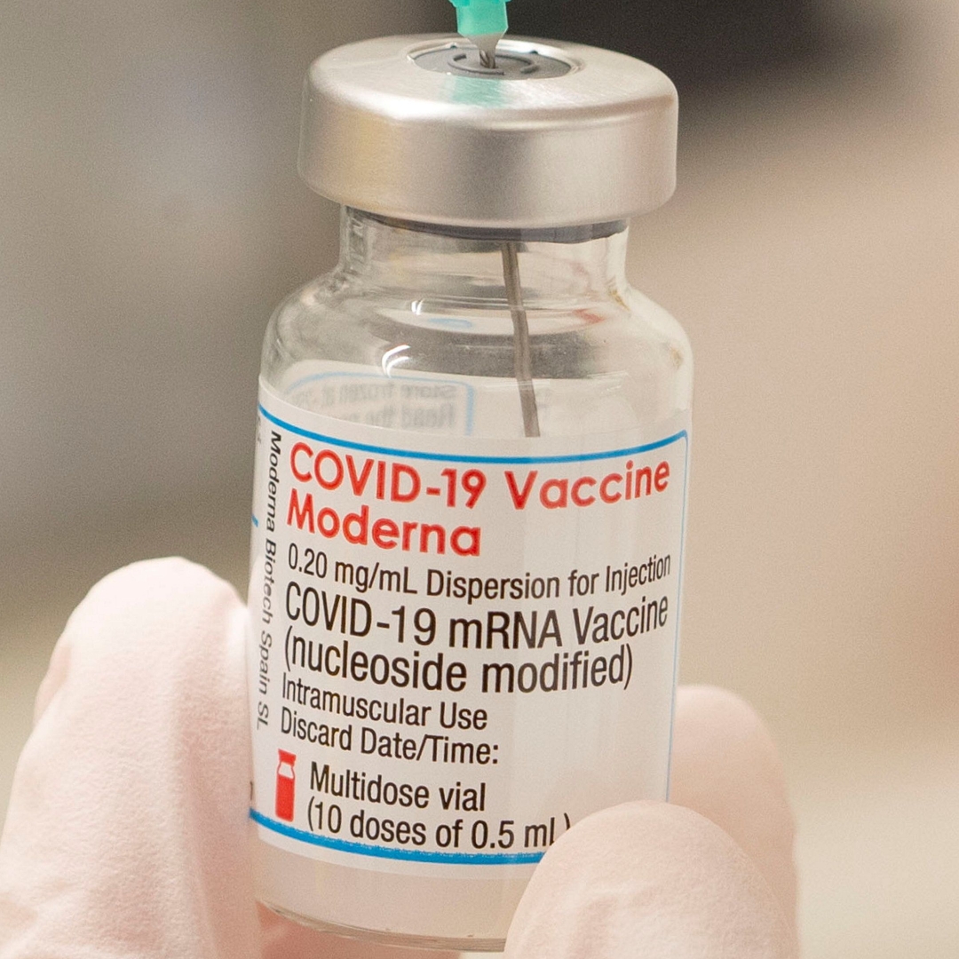 Moderna chief executive predicts Covid-19 vaccines less effective ...
