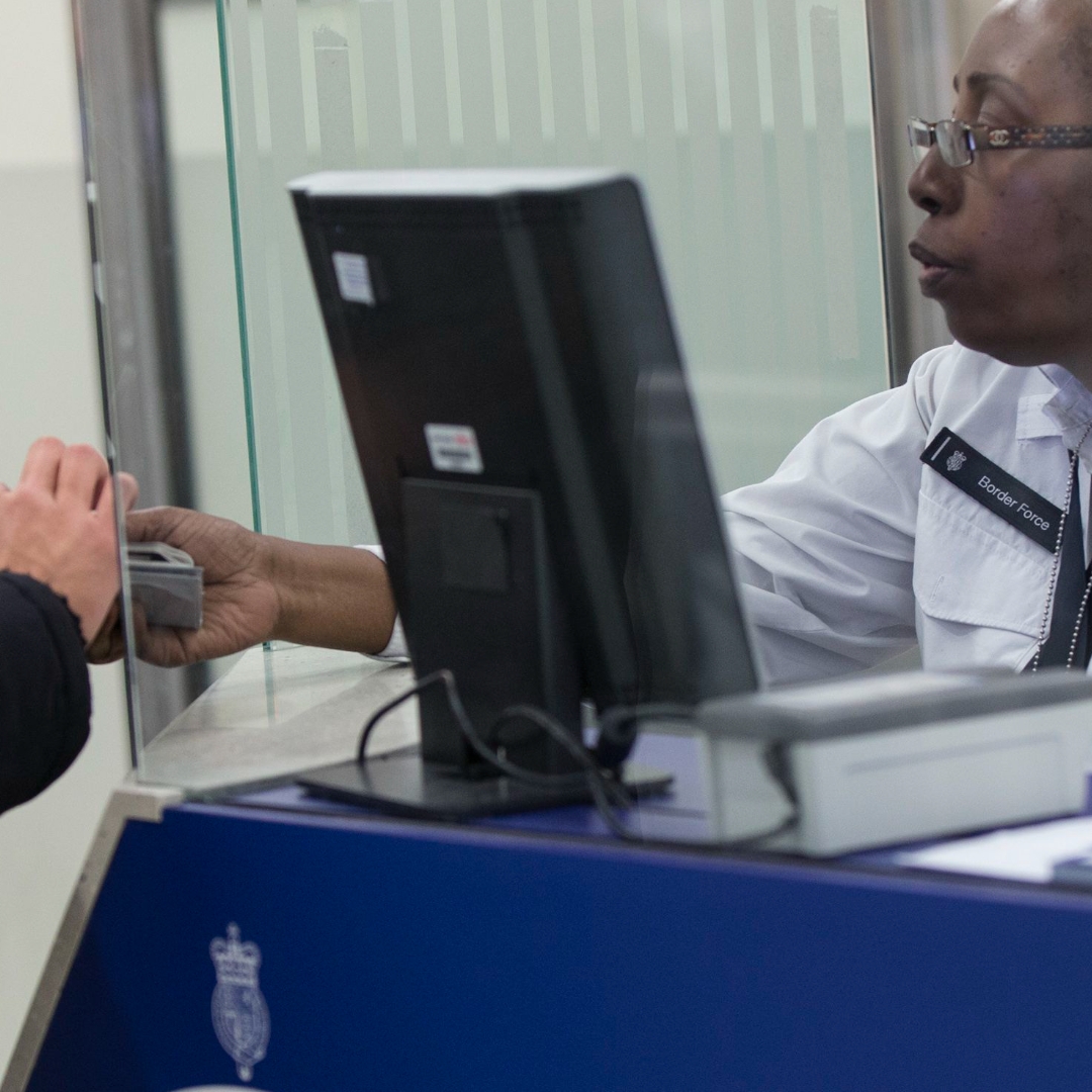 Airports scramble to beat UK passport control strike that could ground ...